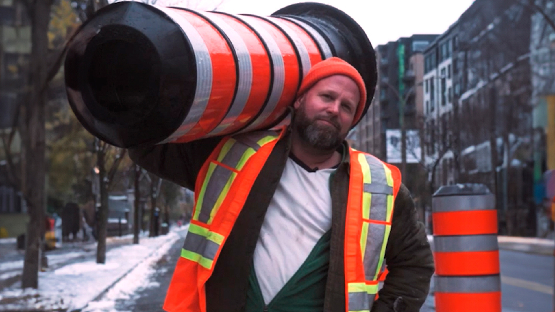 Les maudits cônes orange, une enquête d’Hugo Meunier | URBANIA