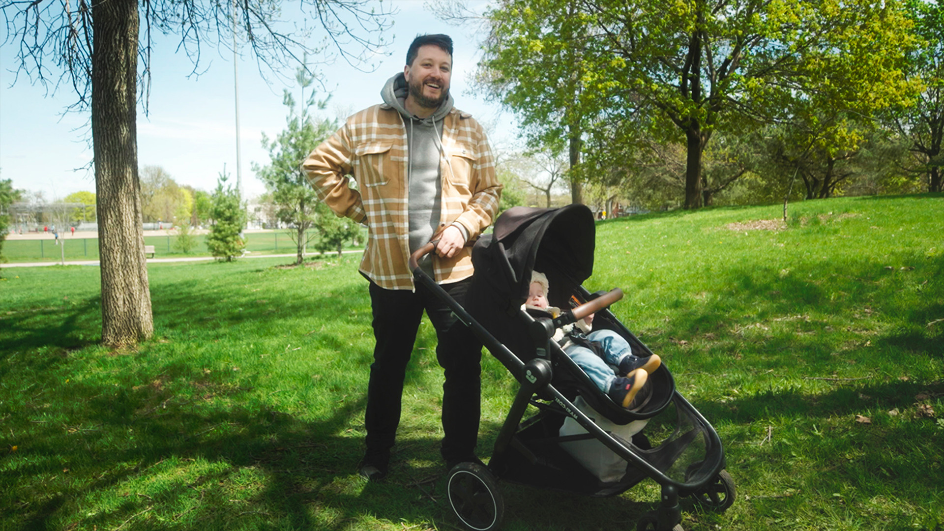 Quelle poussette est la meilleure pour votre bébé? On en teste 4! | Mollo