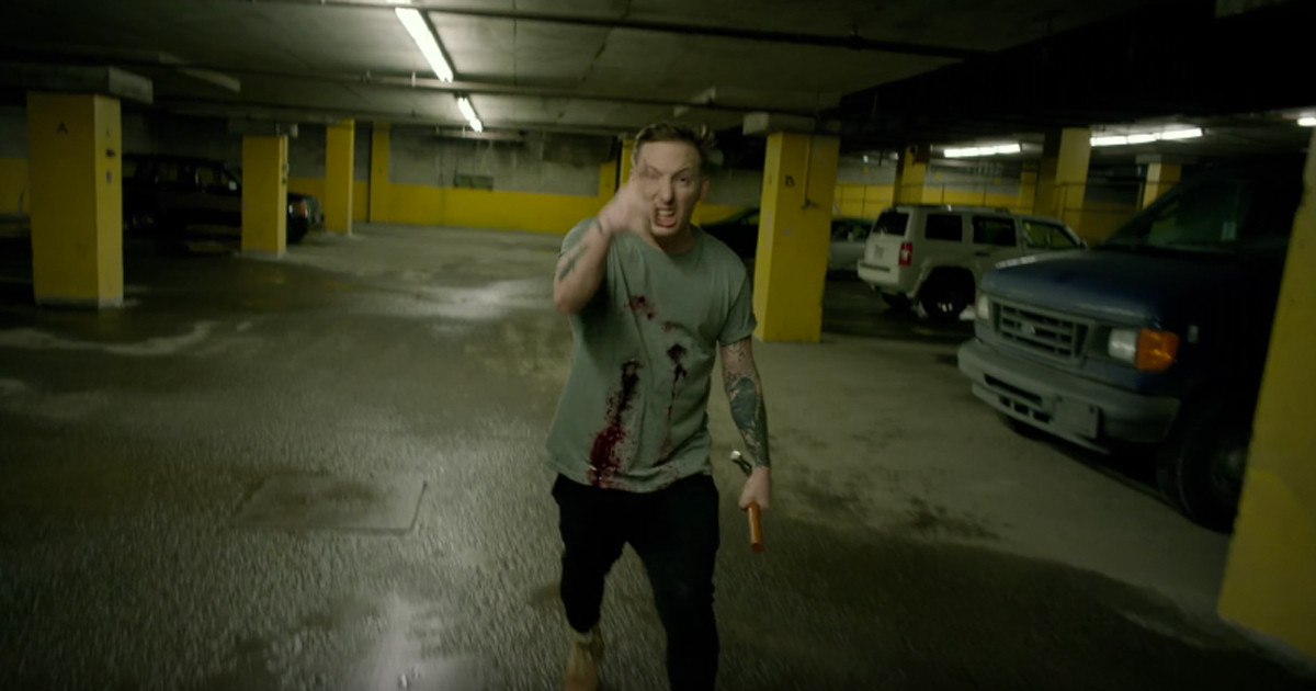 Lary Kidd et son marteau dans un nouveau vidéoclip | URBANIA